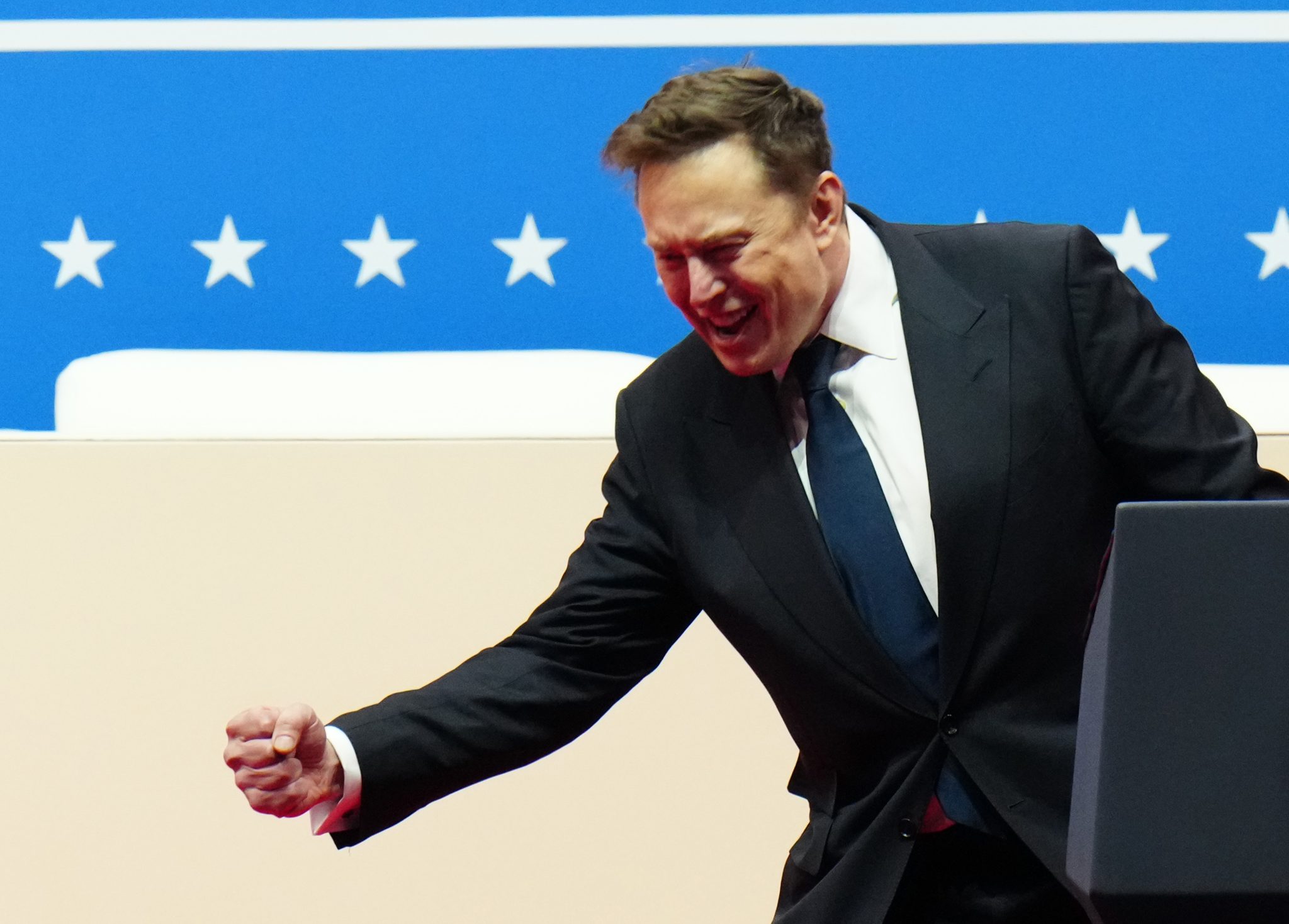 Cosa significa il "Mega" (Make Europe Great Again) di Musk