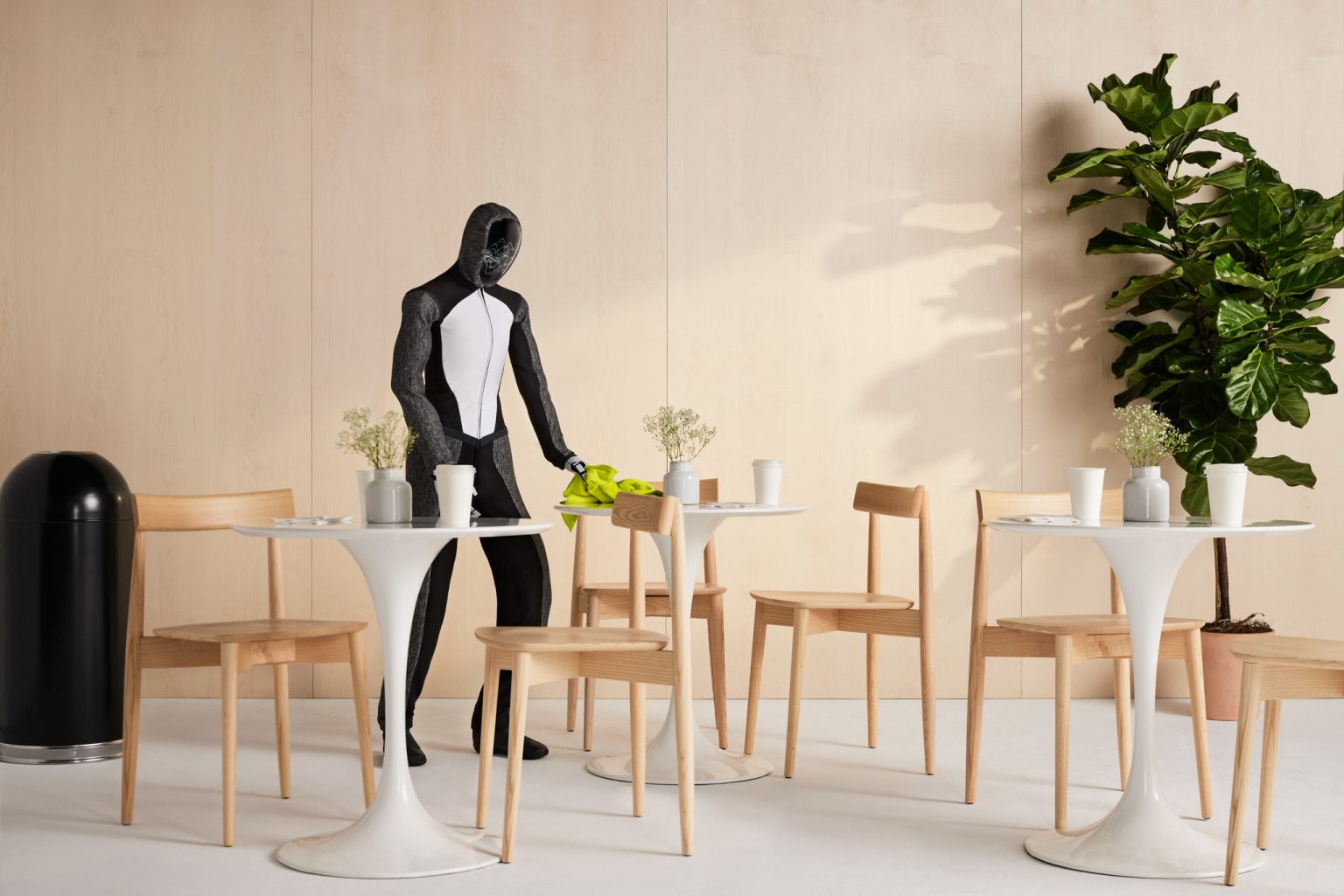 Neo 1X, gravi rischi per la privacy: il robot domestico spia dentro ...