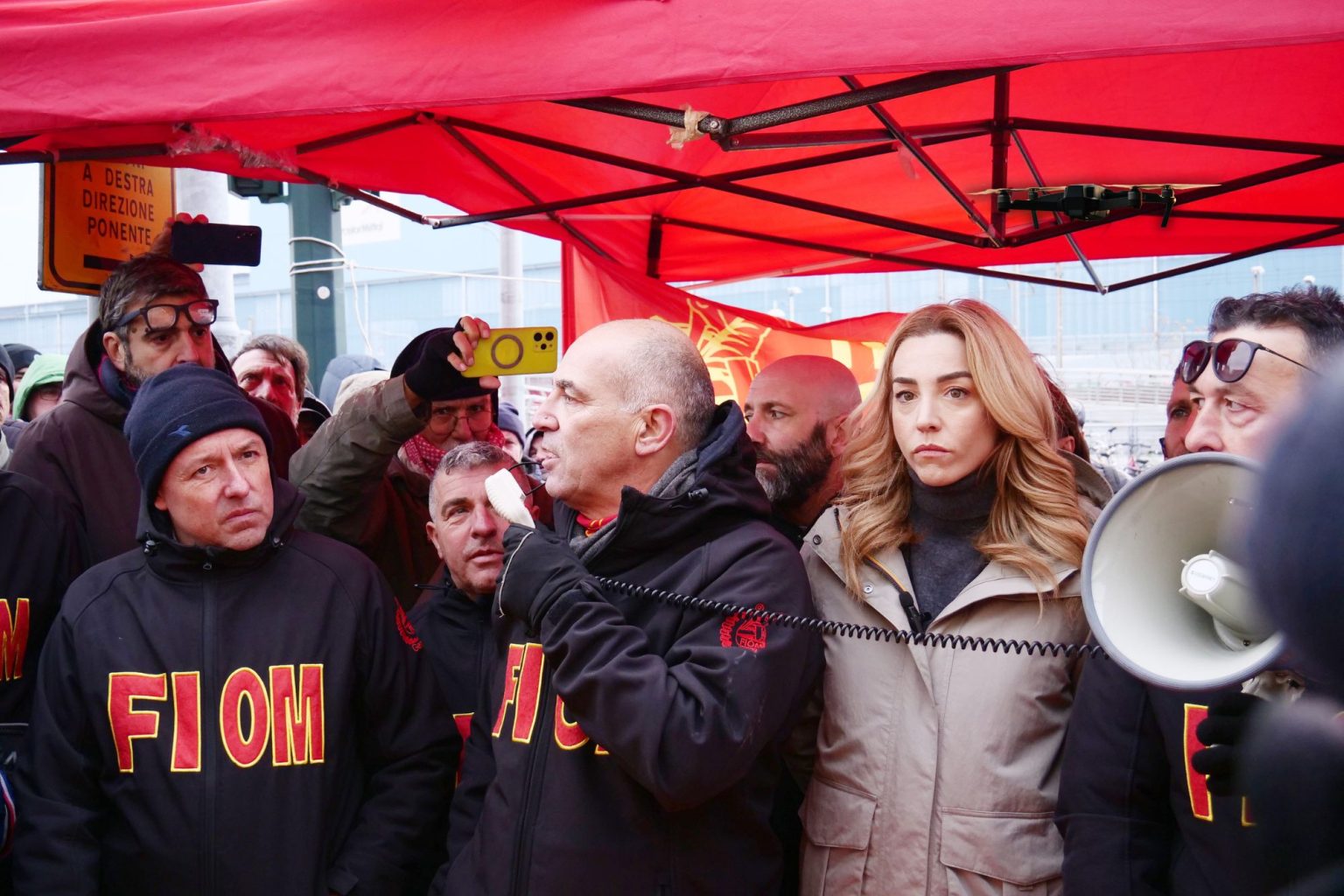 Ex Ilva, per cosa scioperano i dipendenti a Genova e Taranto?